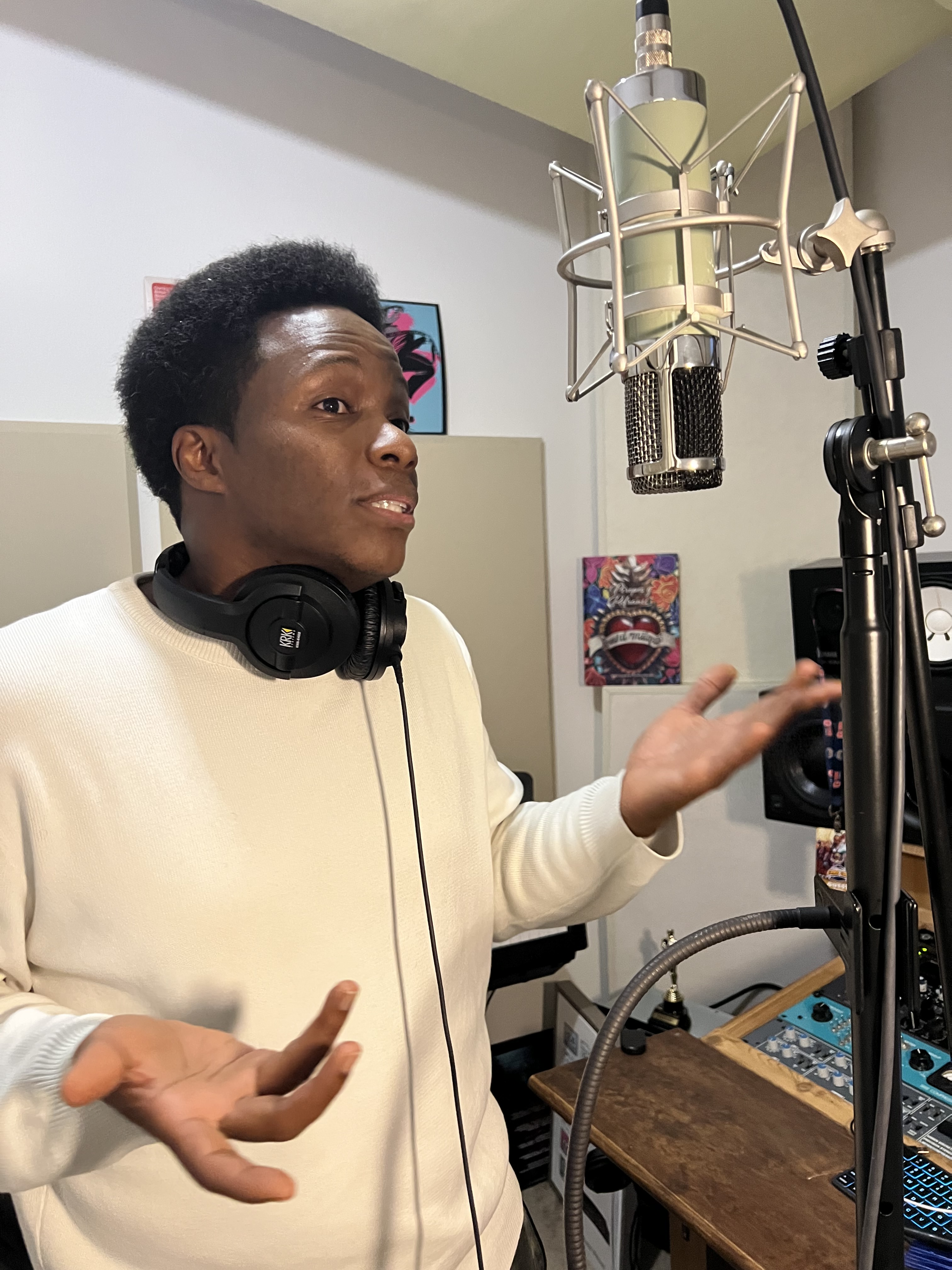 Actor/Singer Mauro Castillo is Enchanted with KRK – Behind Great Music